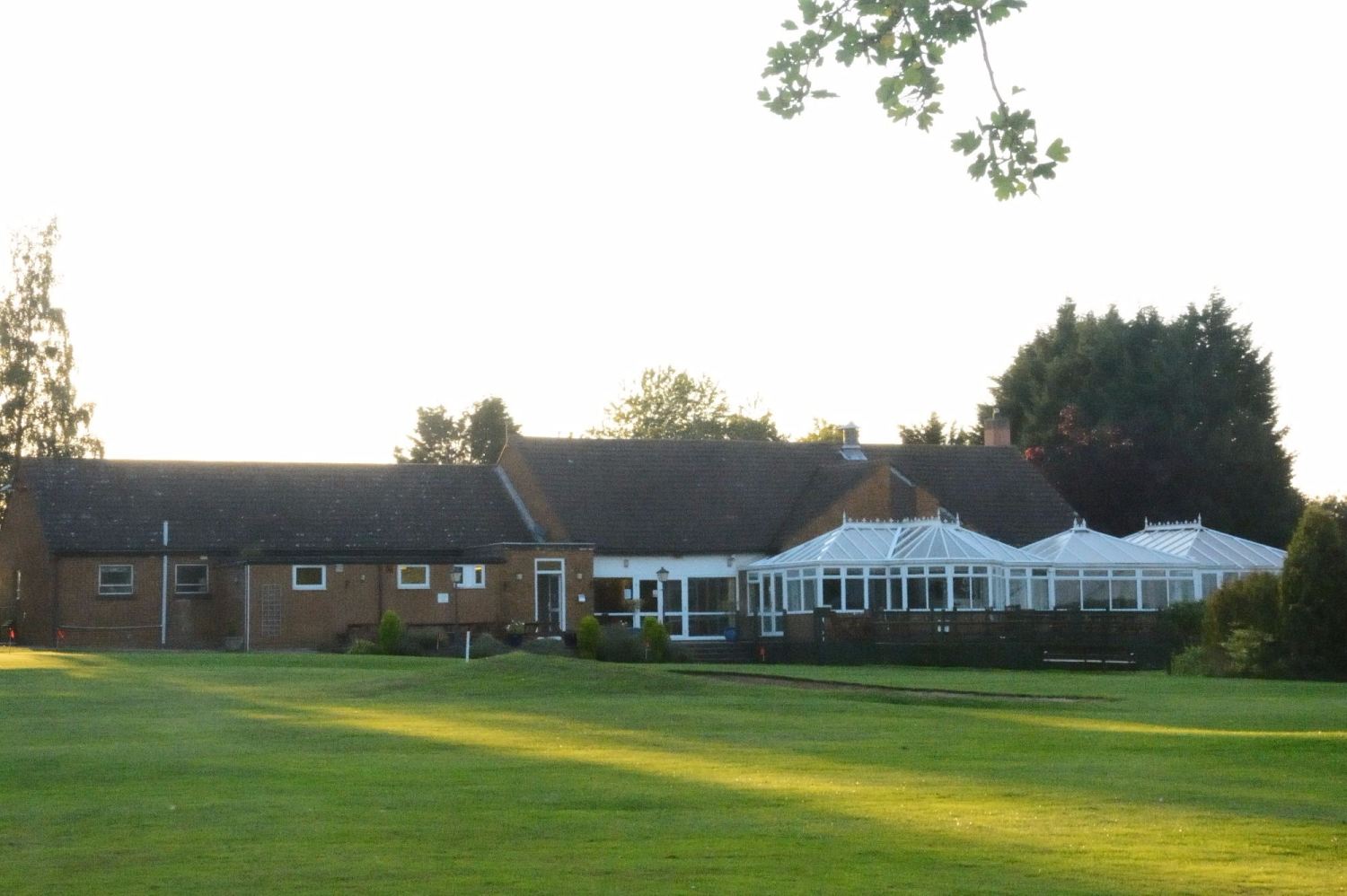 Home Page [www.cherwelledgegolfclub.co.uk]