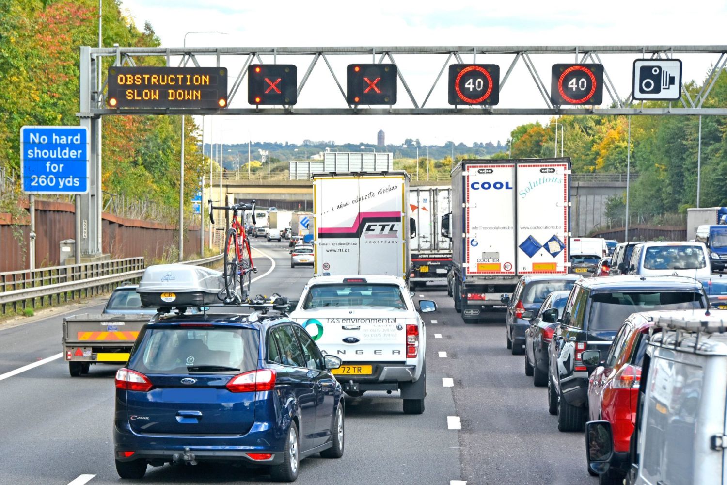 how to drive safely on a motorway