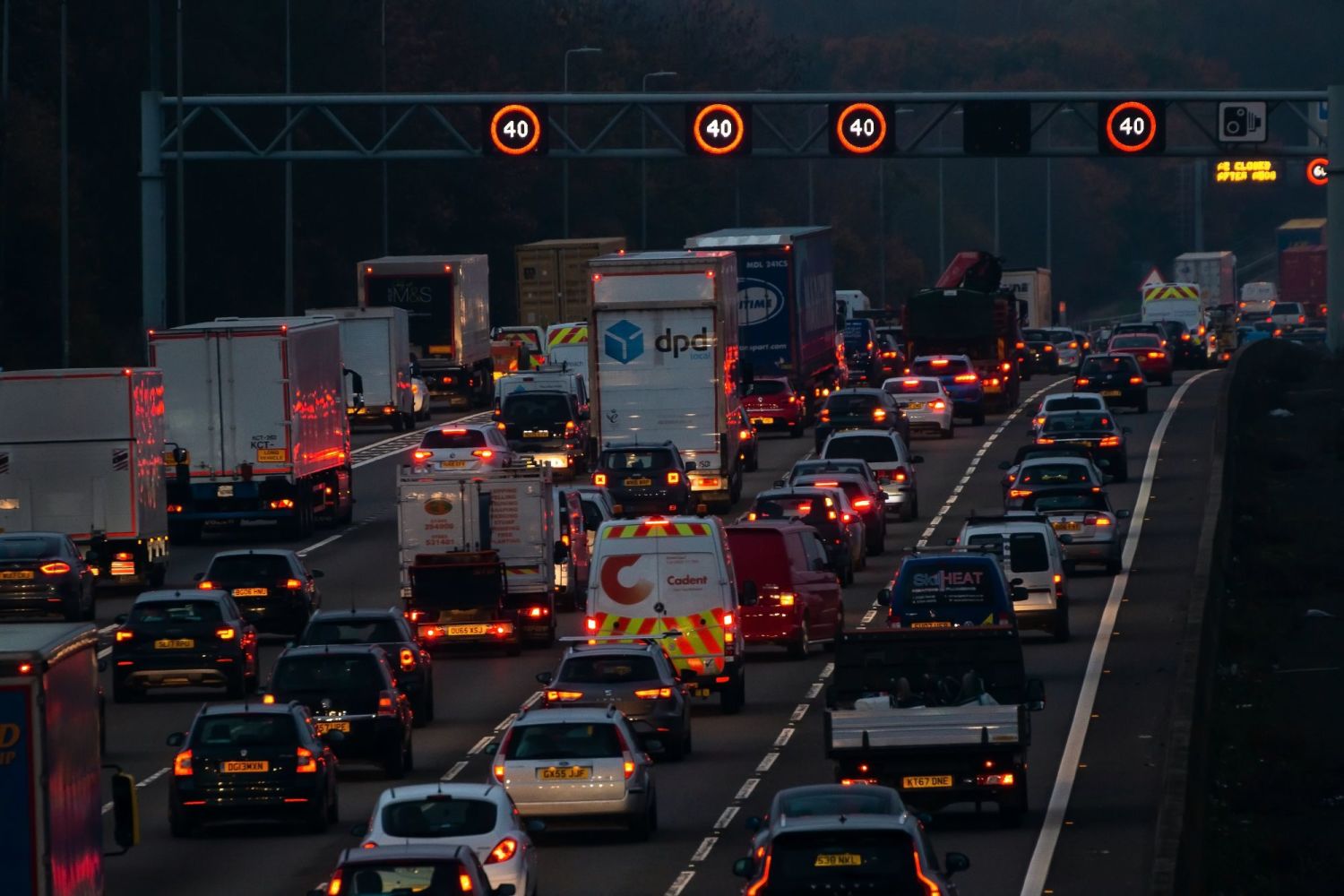 how to drive safely on a motorway