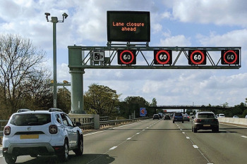 what is the hard shoulder The Hard Shoulder Explained: UK Motorway and ...