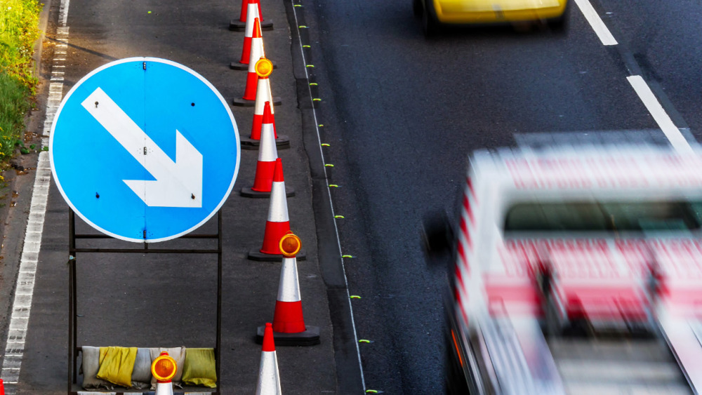 theory test questions what are motorway stud colours