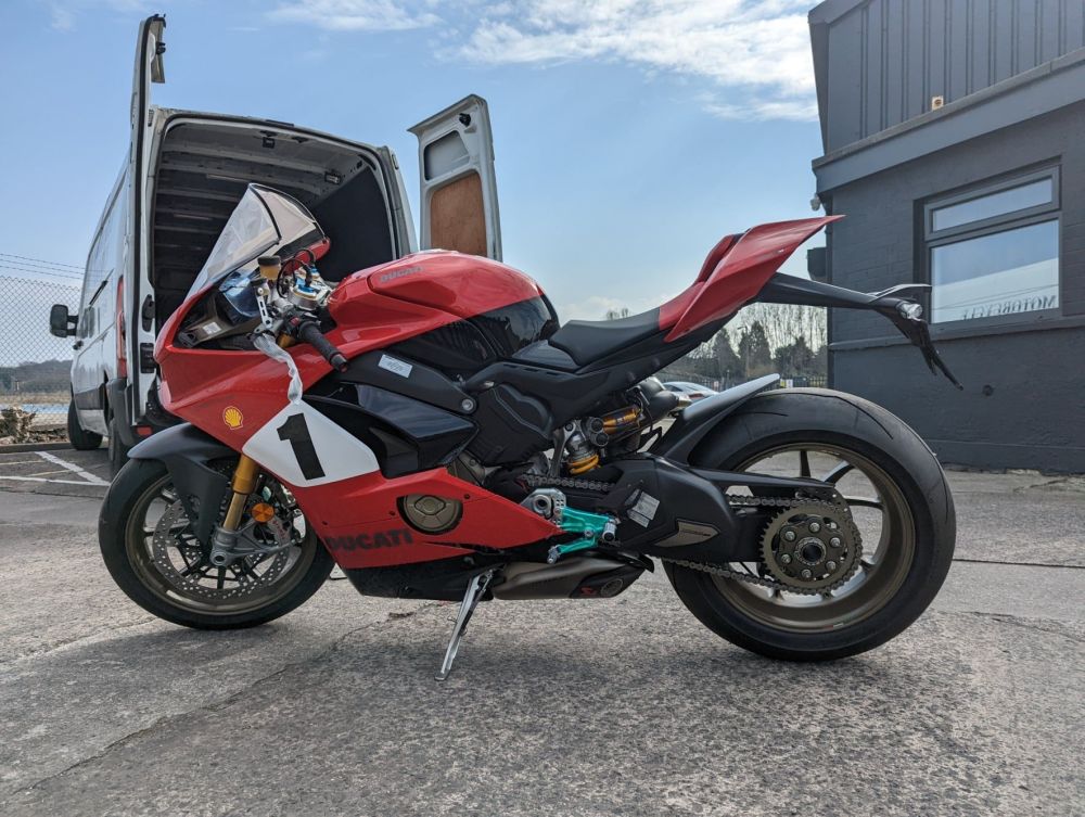 Motorcycle Transportation | UK