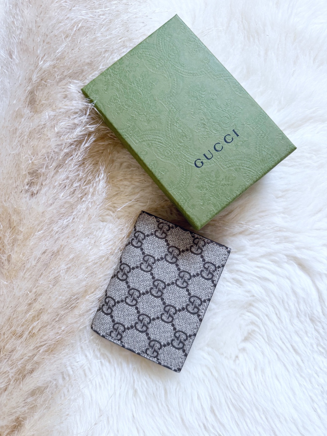 Gucci classic Supreme Canvas Compact wallet