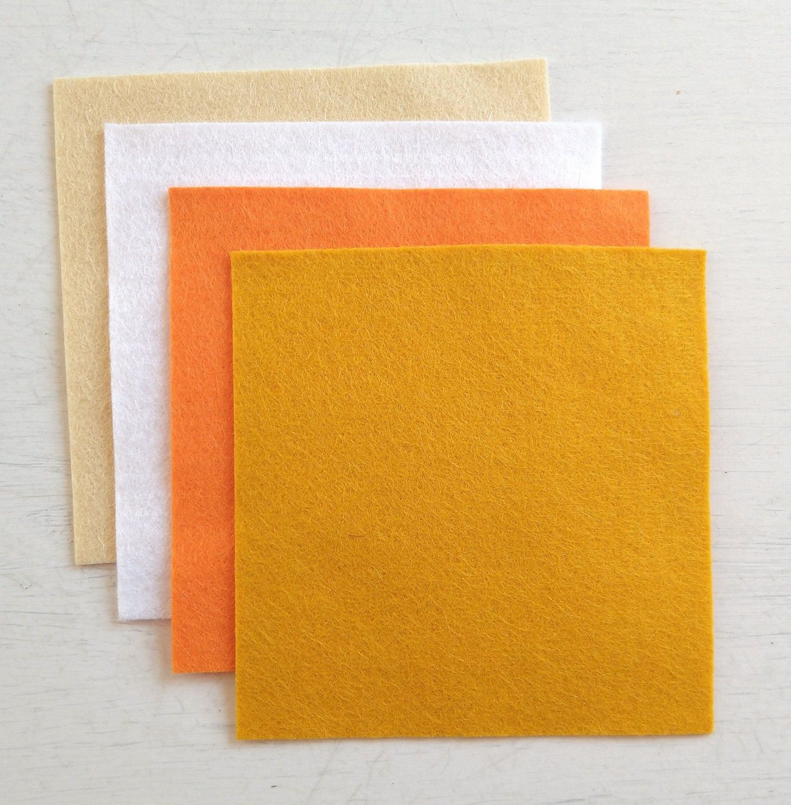 Felt square 10cm x 10cm Dark yellow