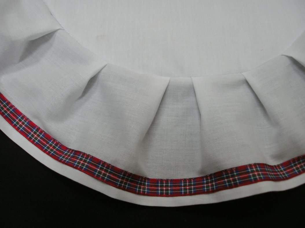 Childrens White Frilly Waist Apron Pinny With Tartan