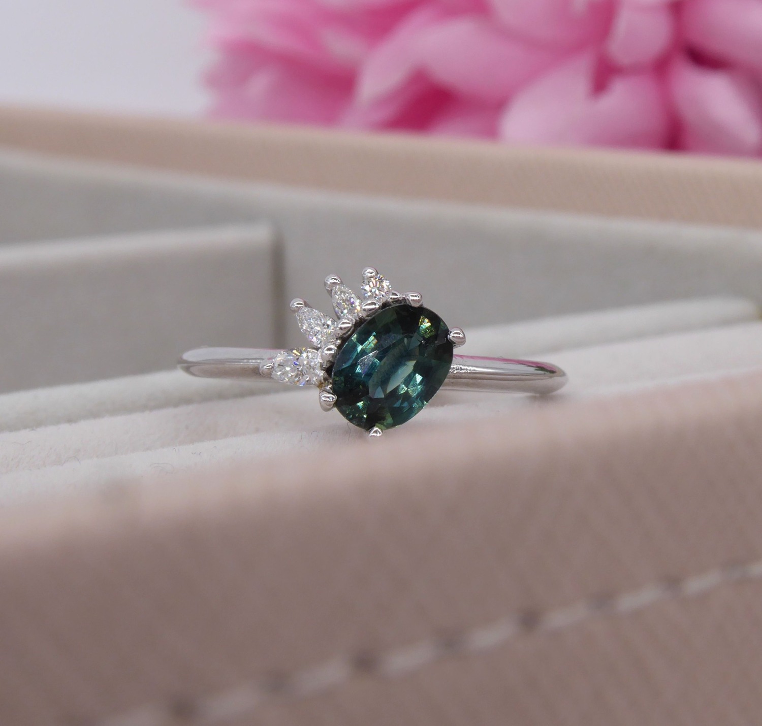 Handmade Jewellery UK | Modern & Contemporary Jewellery Design