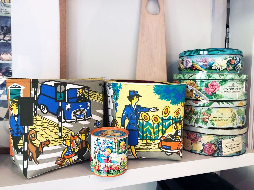 handmade and vintage shop