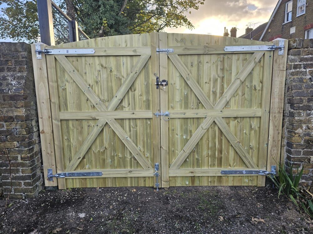 HAYMAC Premium Range Gate Installations in Kent ME10 Sittingbourne ME9 ...