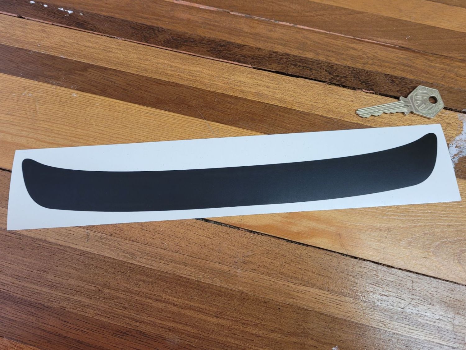 Ginetta Logo Circular Laser Cut Self Adhesive Car Badge - Black & White ...