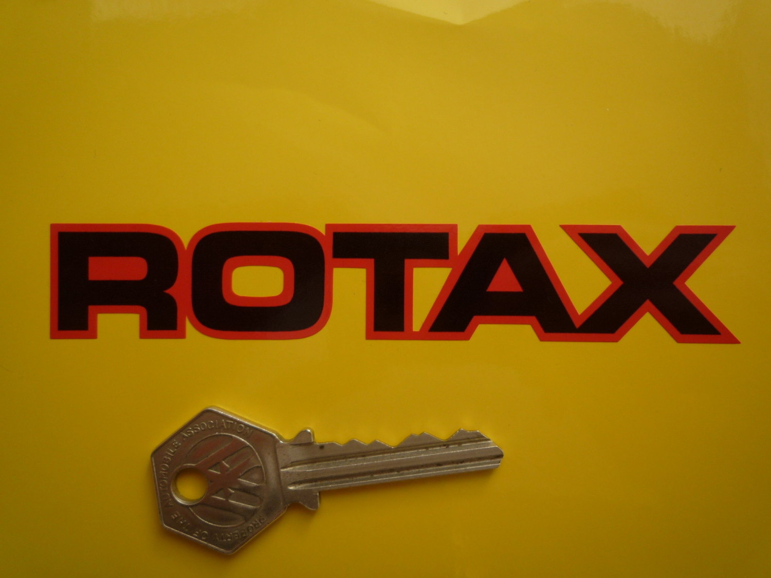 Replica Tax Disc Sticker. January 1961 to December 1987. 3".