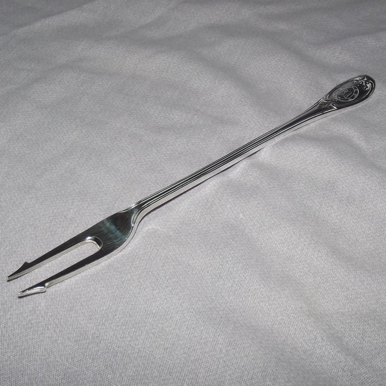 Edwardian Solid Silver Pickle Fork, London, 1908.