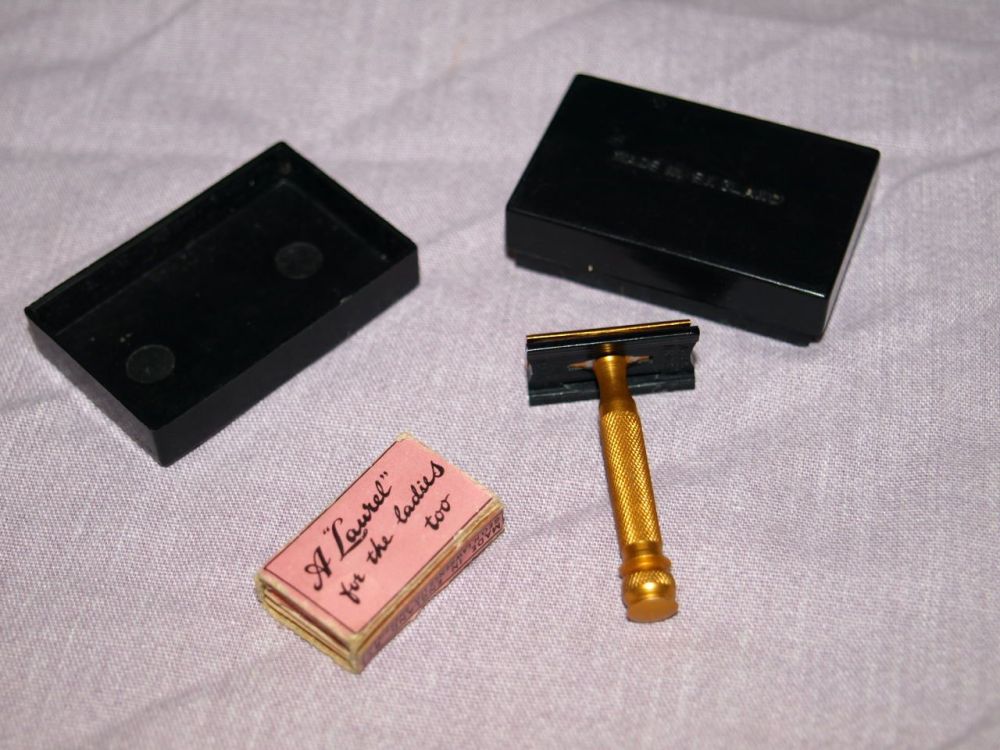 The Laurel, Vintage Ladies Miniature Safety Razor.