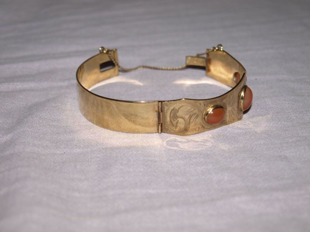 Vintage Excalibur Rolled Gold Hinged Bracelet Bangle.