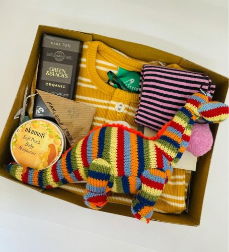 gift boxes | baby gift boxes | new mum gift boxes | green baby