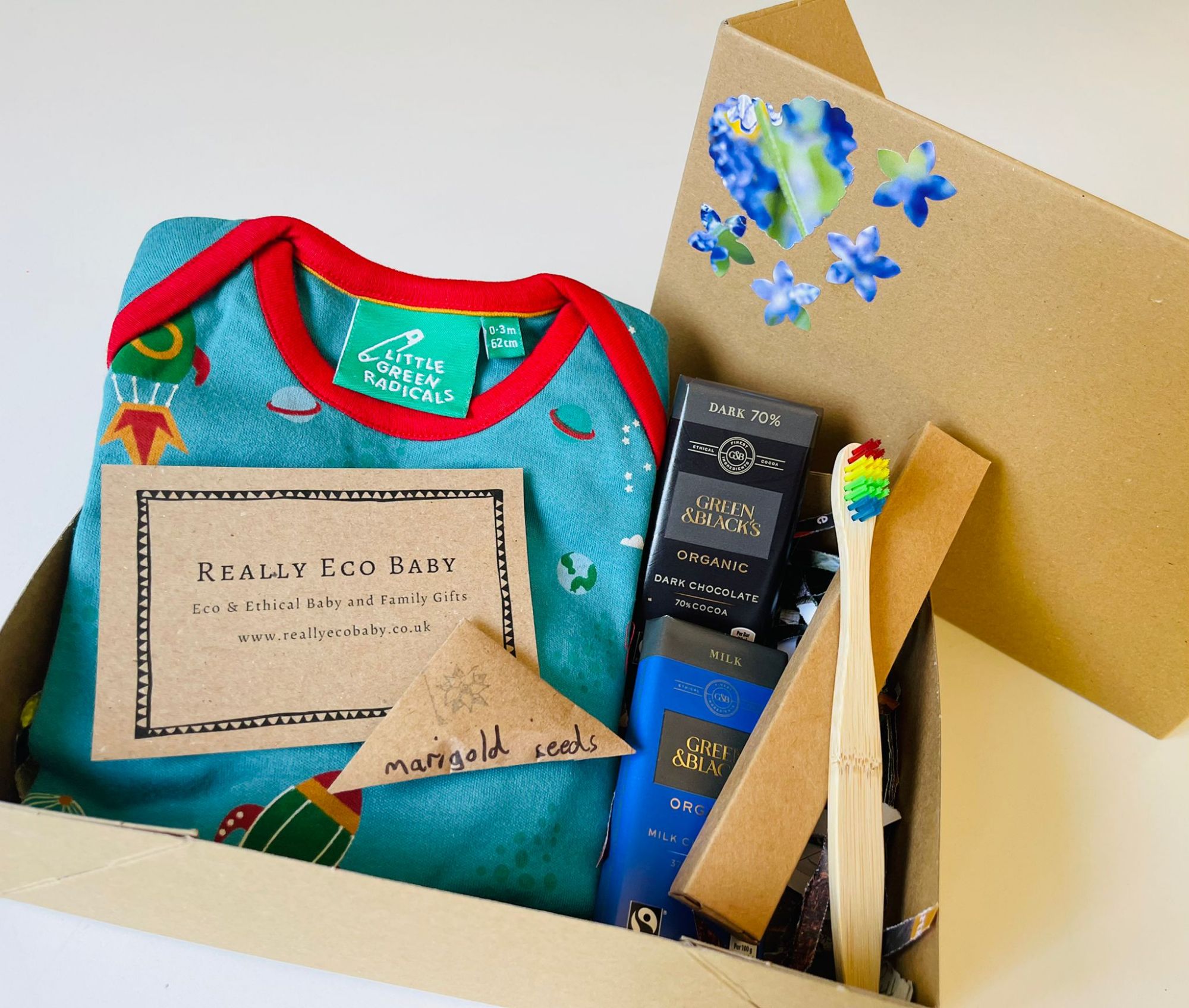 gift boxes | baby gift boxes | new mum gift boxes | green baby