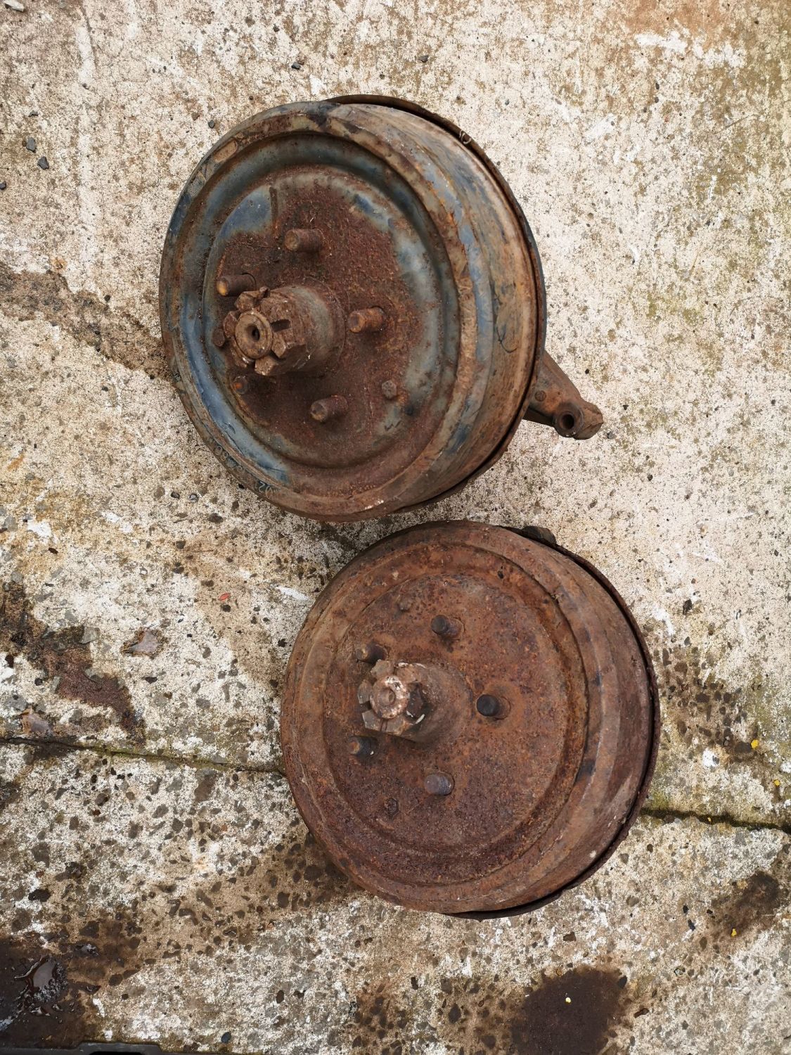 Used Rear Hub Assembly 71-79, Pair.