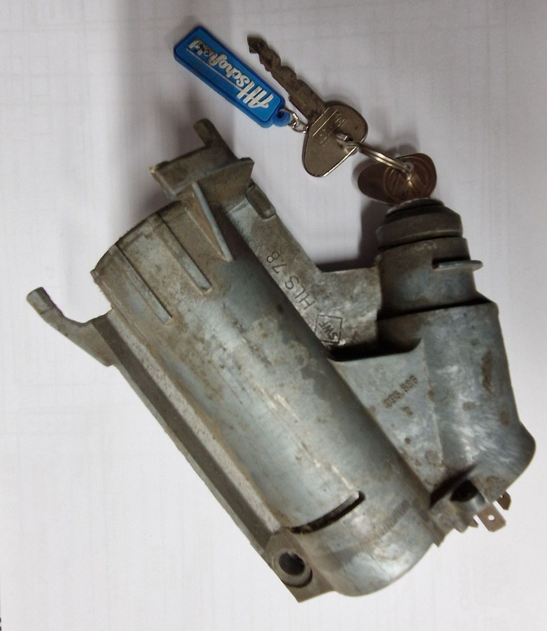 Complete Good used Ignition Housing 74-79. 211-905-851BH