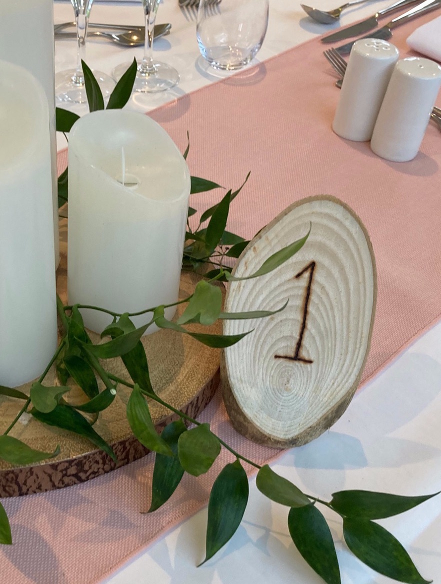 Oval Wood Slice number stand