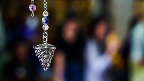 pendulum dowsing