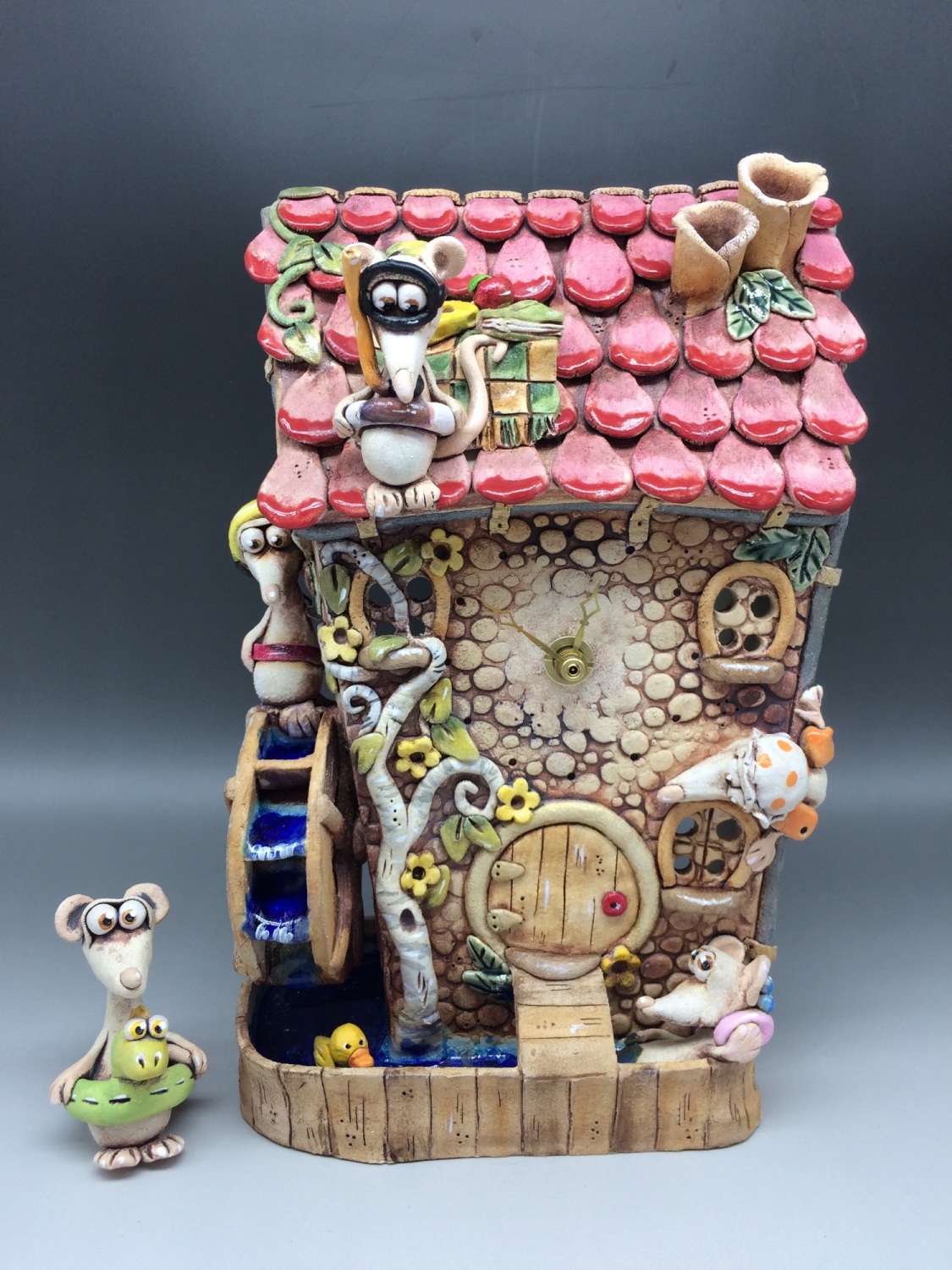 Mouse Cuckoo Clock with swinging Pendulum, Ceramic Pottery Wall Clock ...