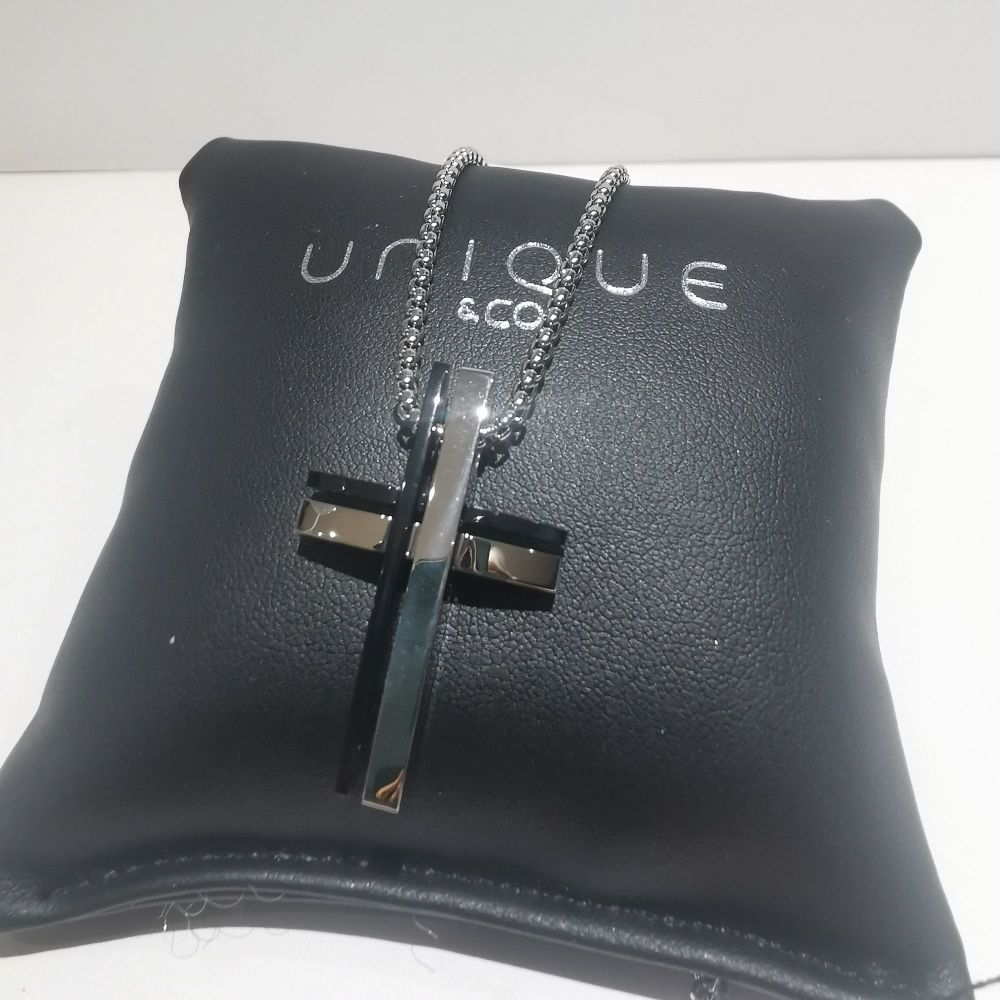UNIQUE & CO Stainless Steel Silver & Black Cross - AN115