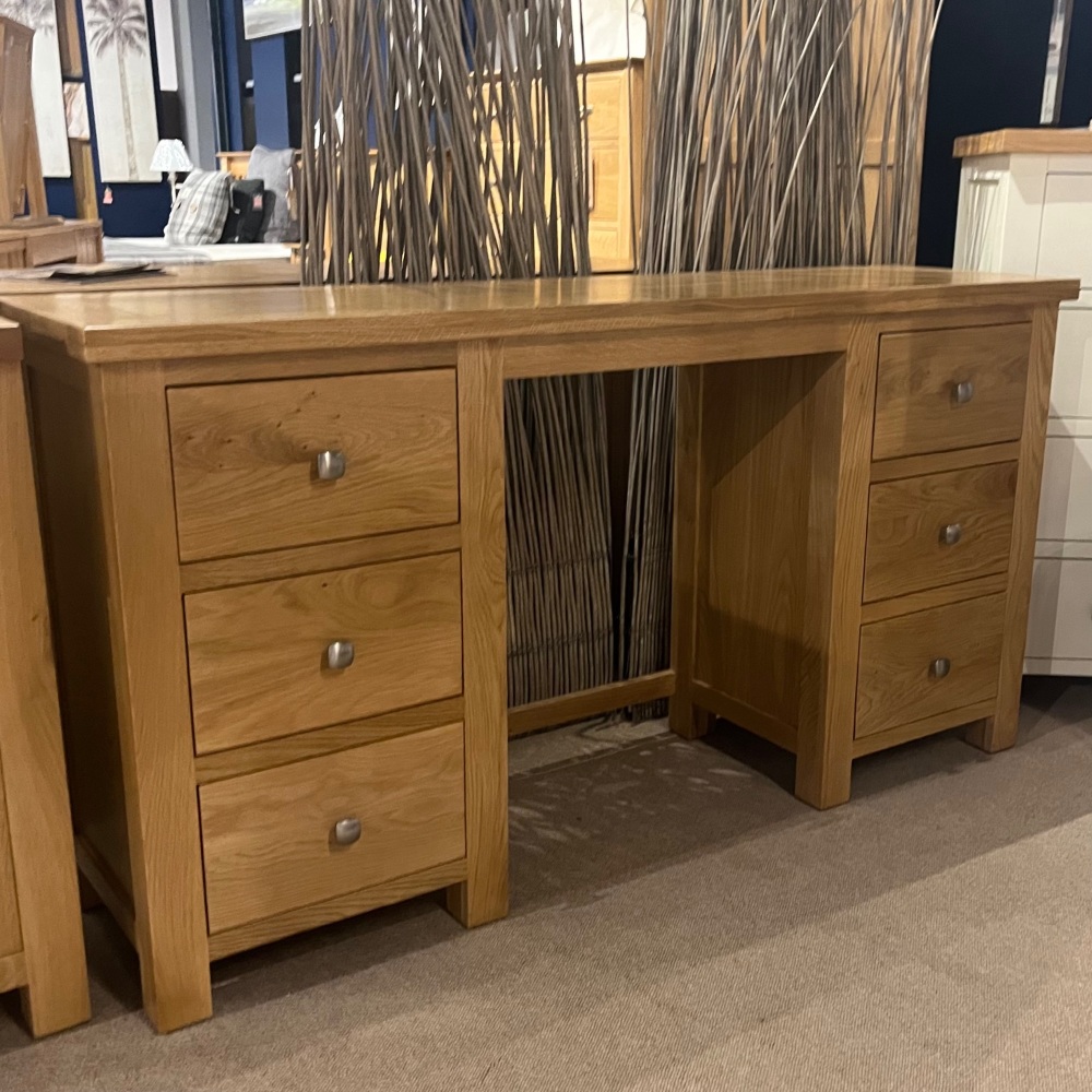 Clearance and Ex Display discount furniture shop Edinburgh - Jb mclean ...