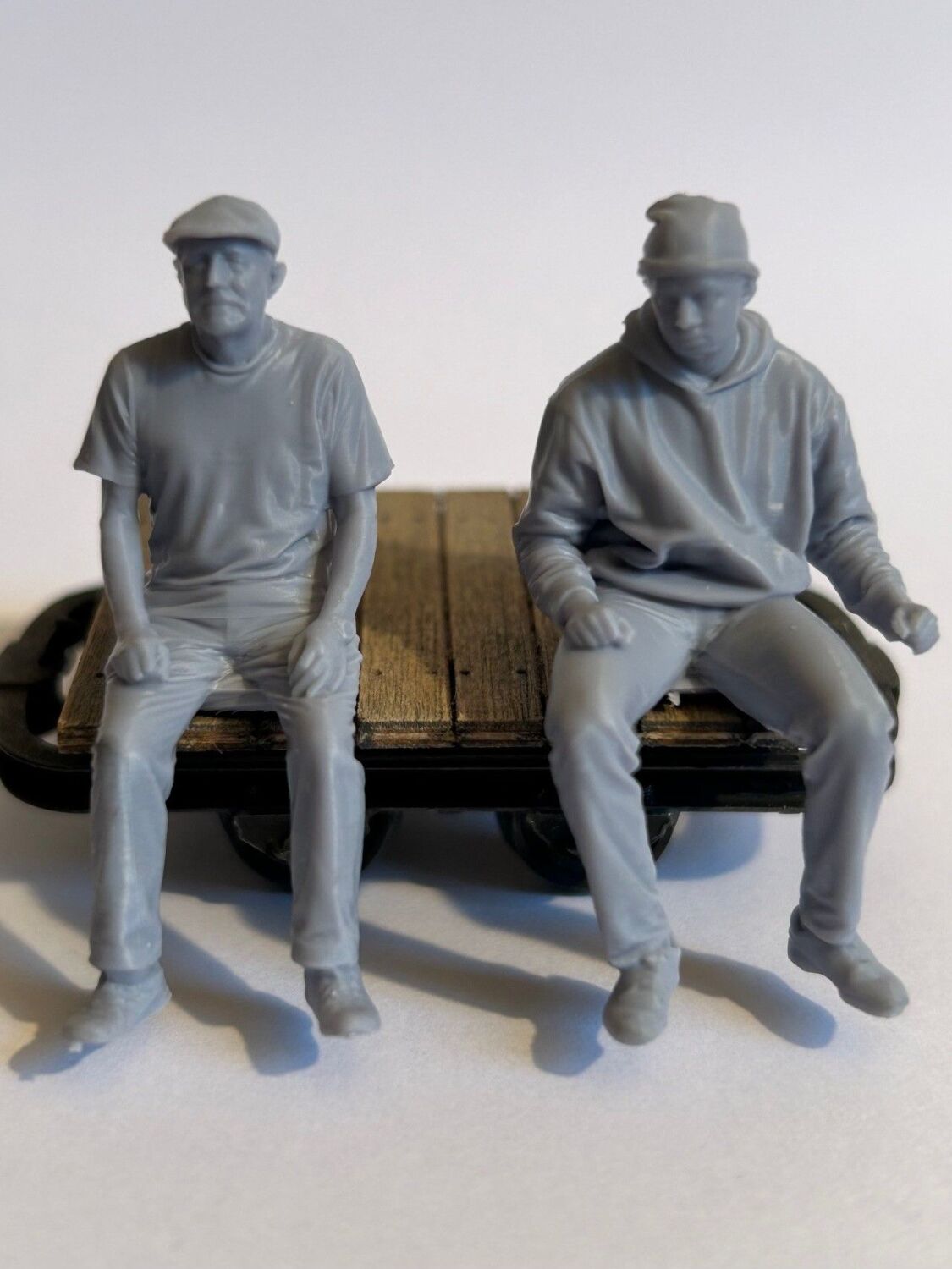 Seated resin driver figures pack B