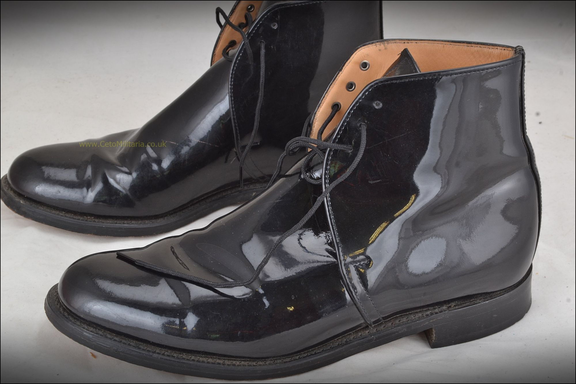 Boots - George (Various)