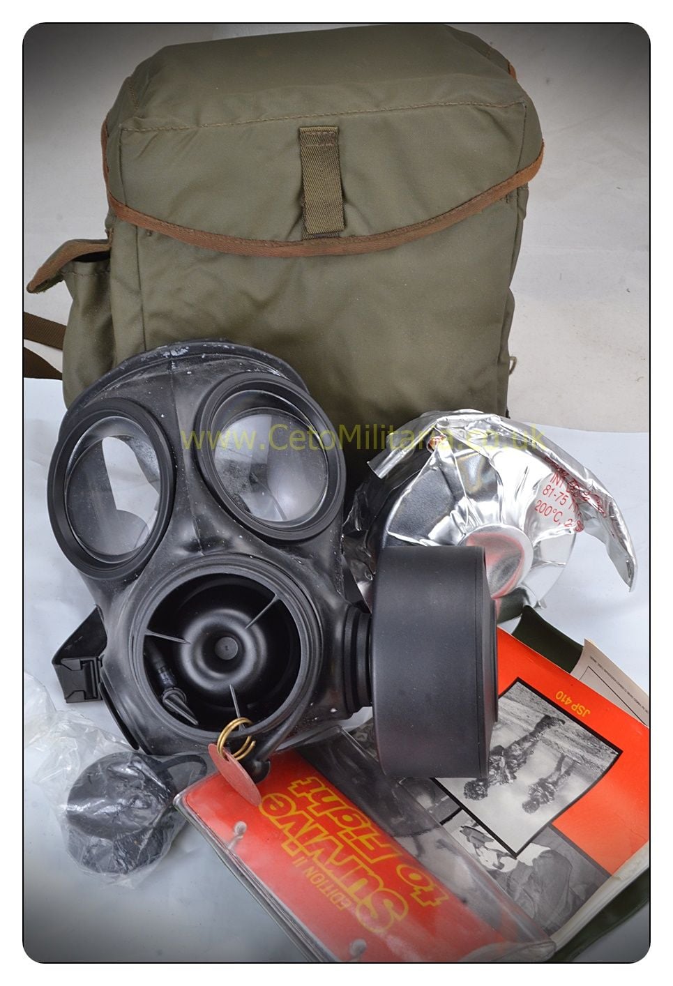 Gas Mask/Respirator, S10 (c/w bag)
