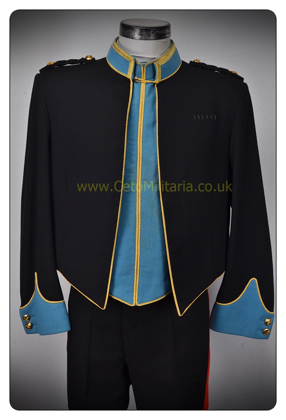 AAC Major Mess (44/45C 42W)