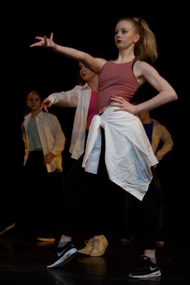 Commercial Dance Class | Cornwall Dance School - Truro - Commercial - Dance