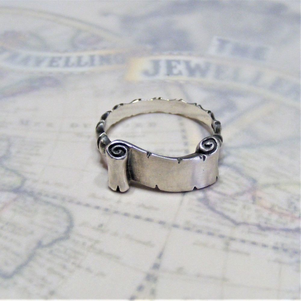 Scroll Signet Ring