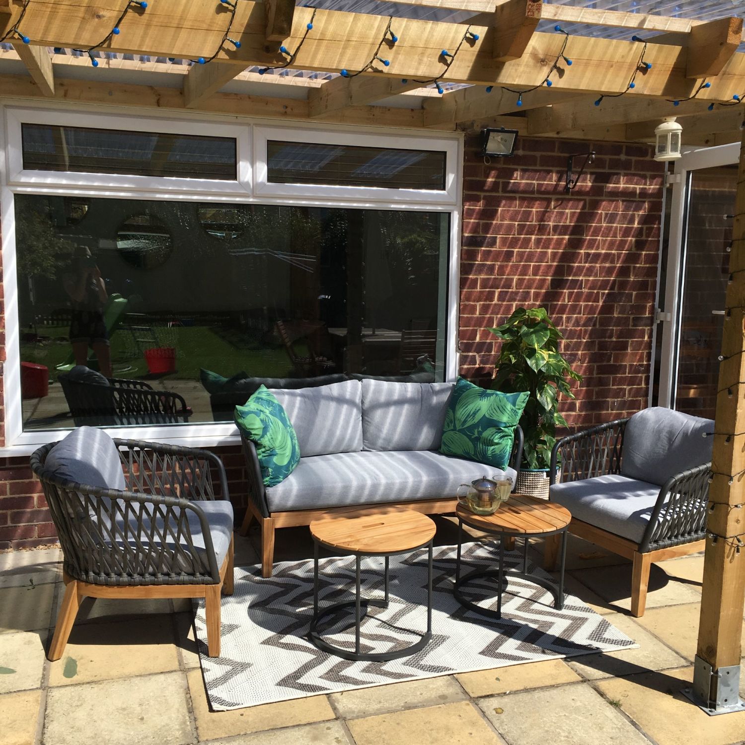 How to create the perfect outdoor patio seating area