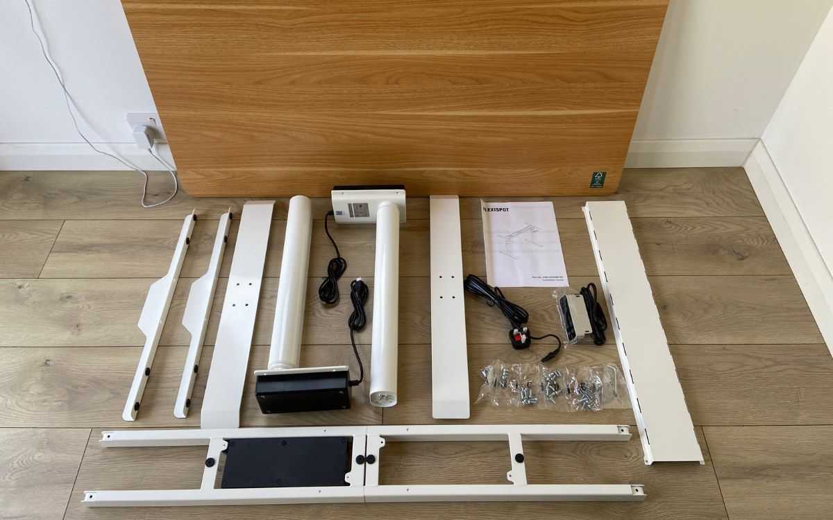FlexiSpot E8 Motorised Standing Desk Review