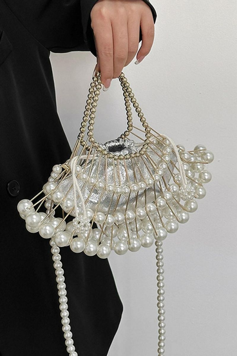 Retro Pearl Chain Drawstring Crossbody Handbag