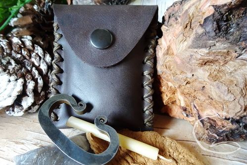 Mini Vinatge Leather Tinder Pouch with Flint & Steel Fire Lighting Kit ...