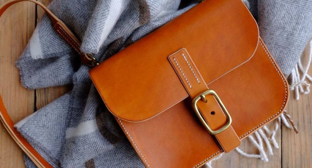 Mini Leather Satchel Workshop at Three Little Pigs – Making a hand ...