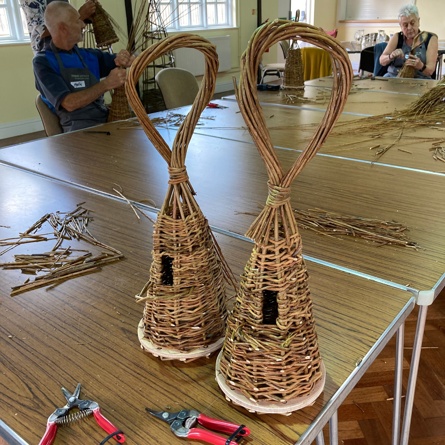 Willow Wigwam and Birdhouse Workshop at Three Little Pigs - Make your ...