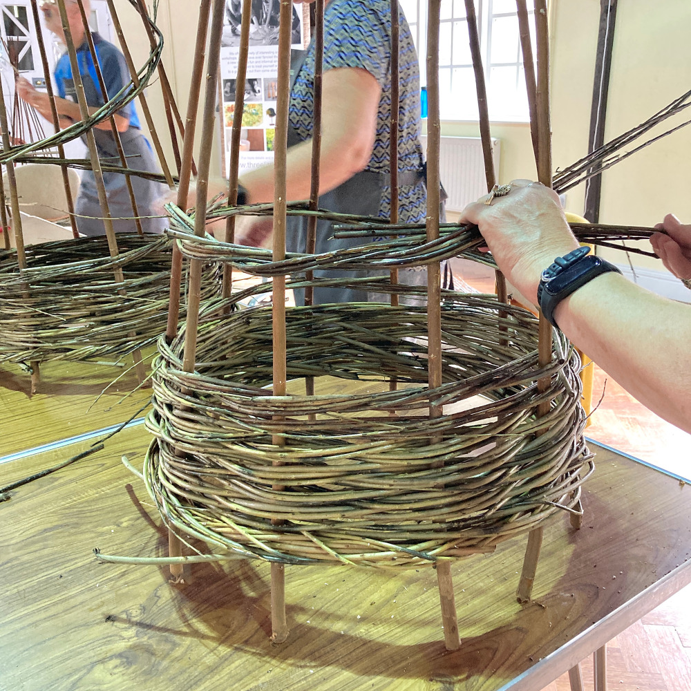 Willow Wigwam and Birdhouse Workshop at Three Little Pigs - Make your ...