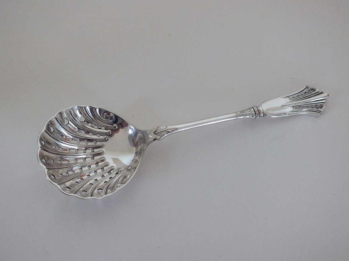 Sugar Sifter / Tea Straining Spoon | Rhodons Collectables