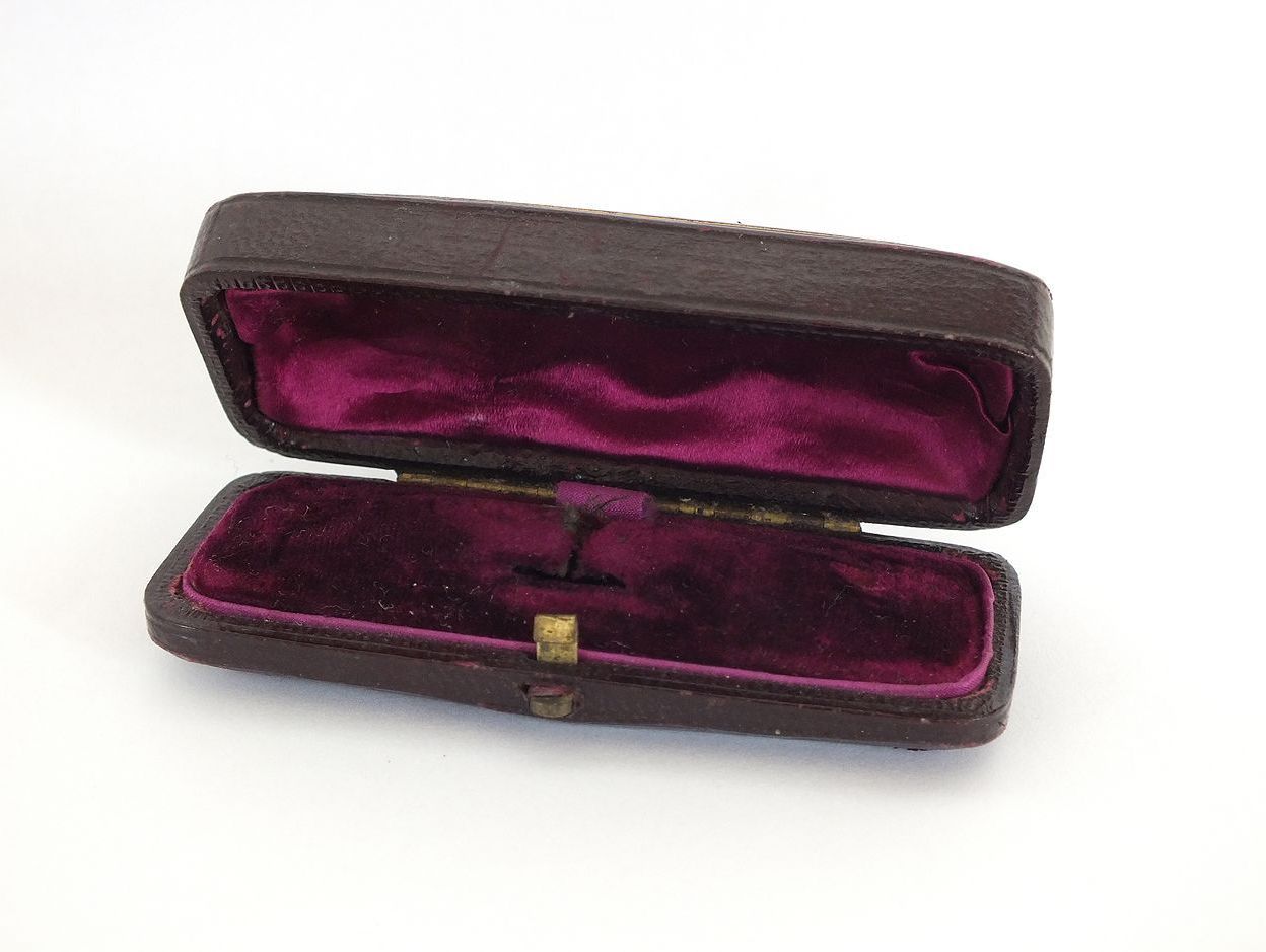 Australian Corps Of Signals Enamelled Stick Pin-Certa Cito | Rhodons ...