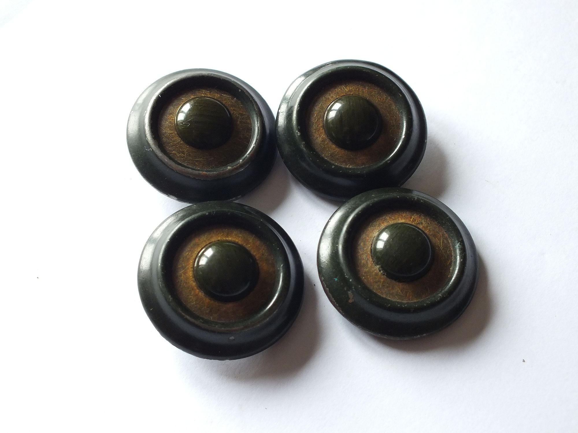 35mm and Over Diameter Buttons - Rhodons Collectables Shop - Antiques ...