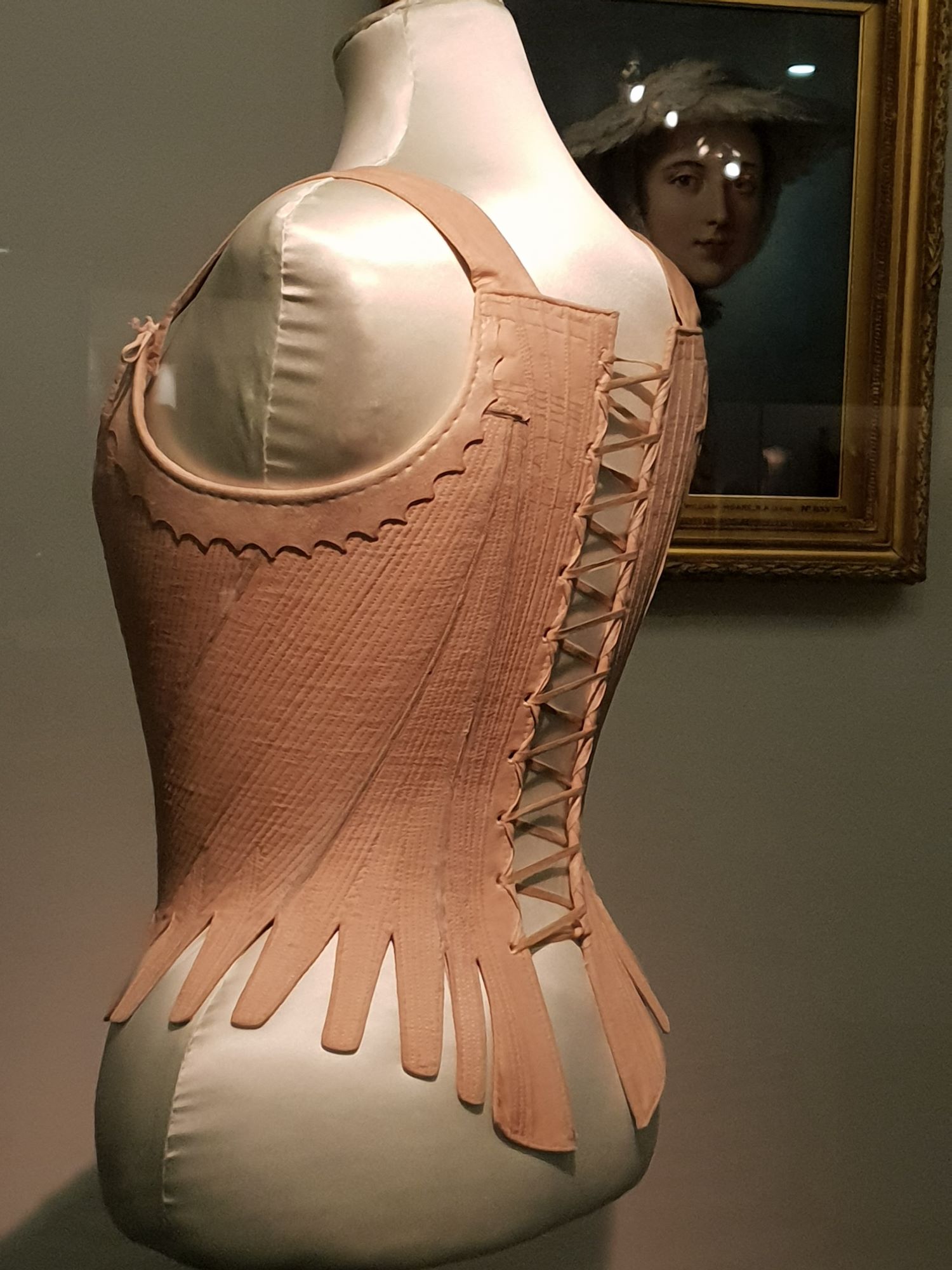 Inspiration from Museum exhibits - Caroline's corset blog