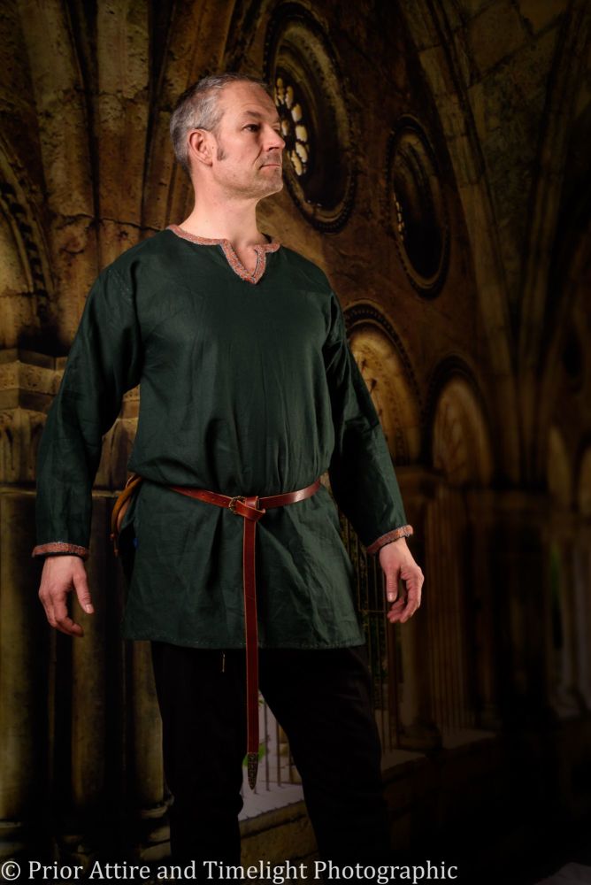 2. Medieval clothing - Shop