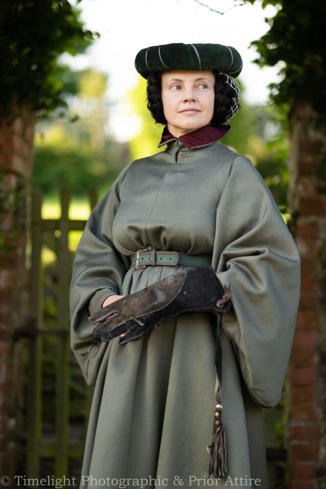 2. Medieval clothing - Shop
