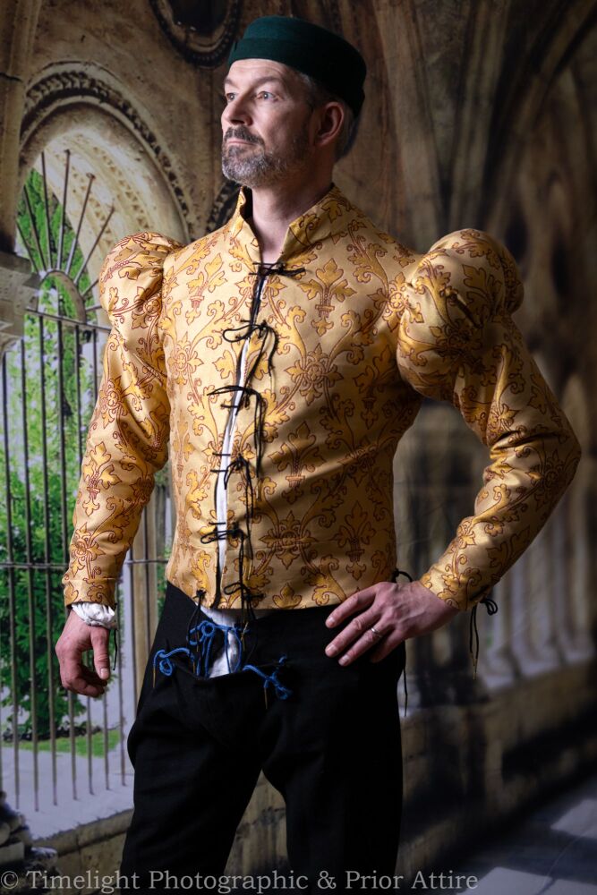 2. Medieval clothing - Shop