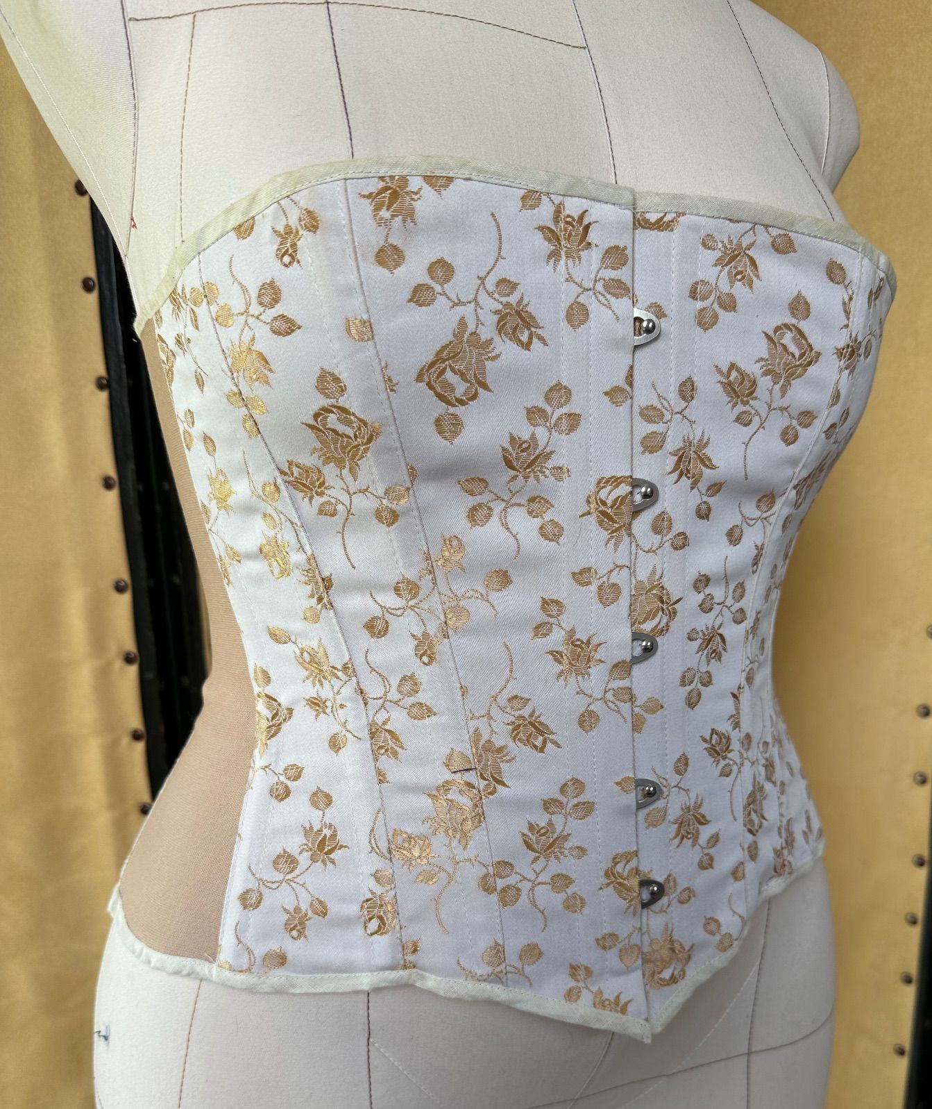 Modern/Victorian sport/ riding corset 27-29"