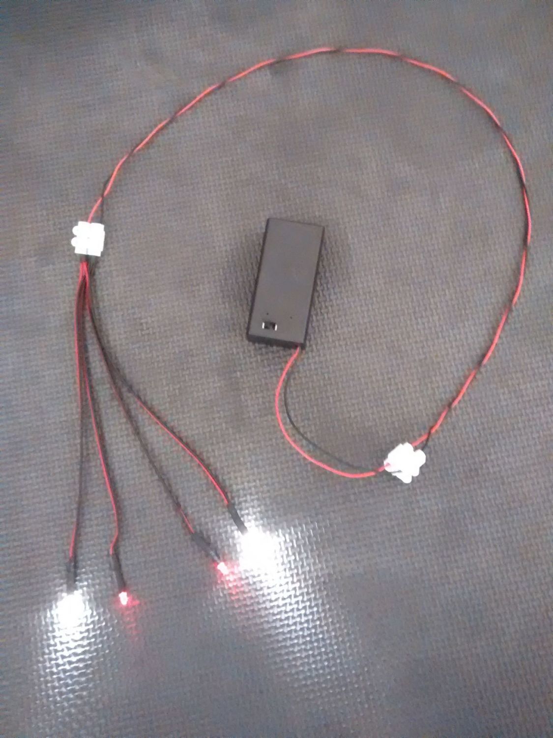 Model Display Car Led Light Kit 3mm x2 Warm White x2 Red - Prewired ...