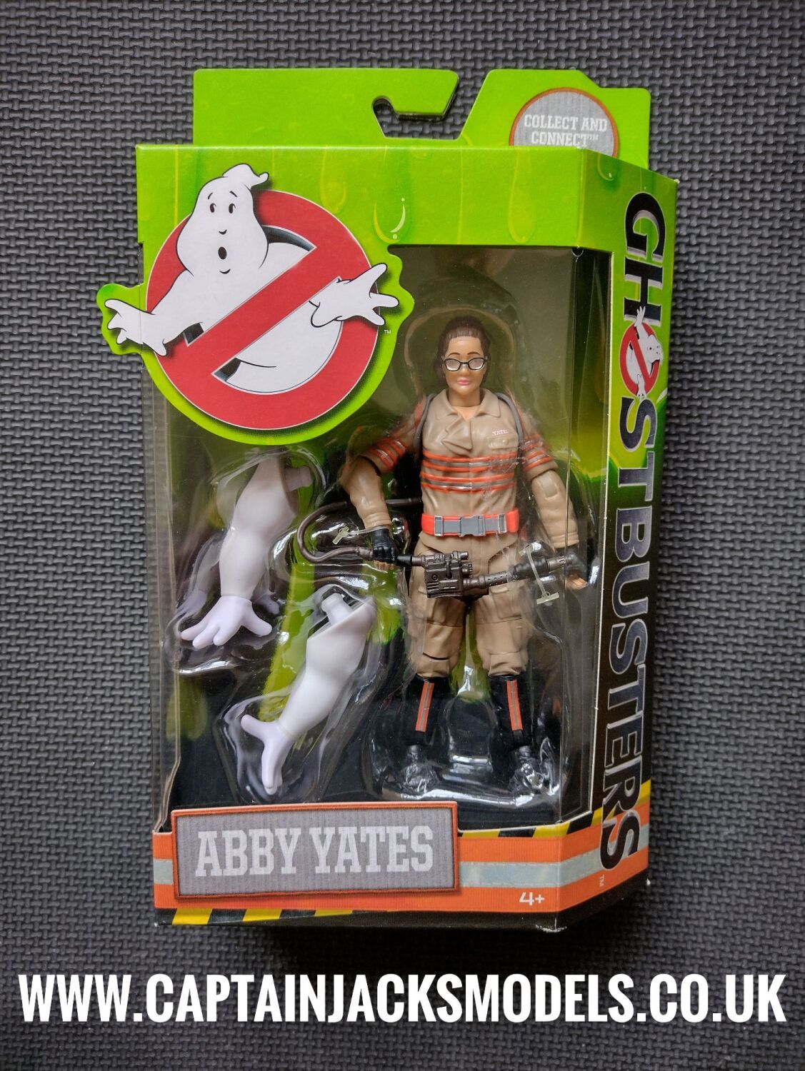 Ghostbusters Abby Yates 5.75" Collectable Figure Set - Action Figures ...