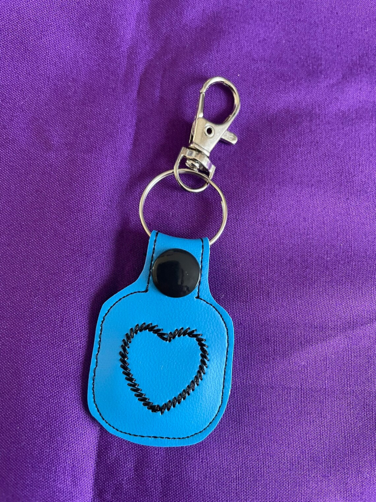 In The Hoop Trolley/Coin Holder Snap Tab and Eyelet Version Digital ...